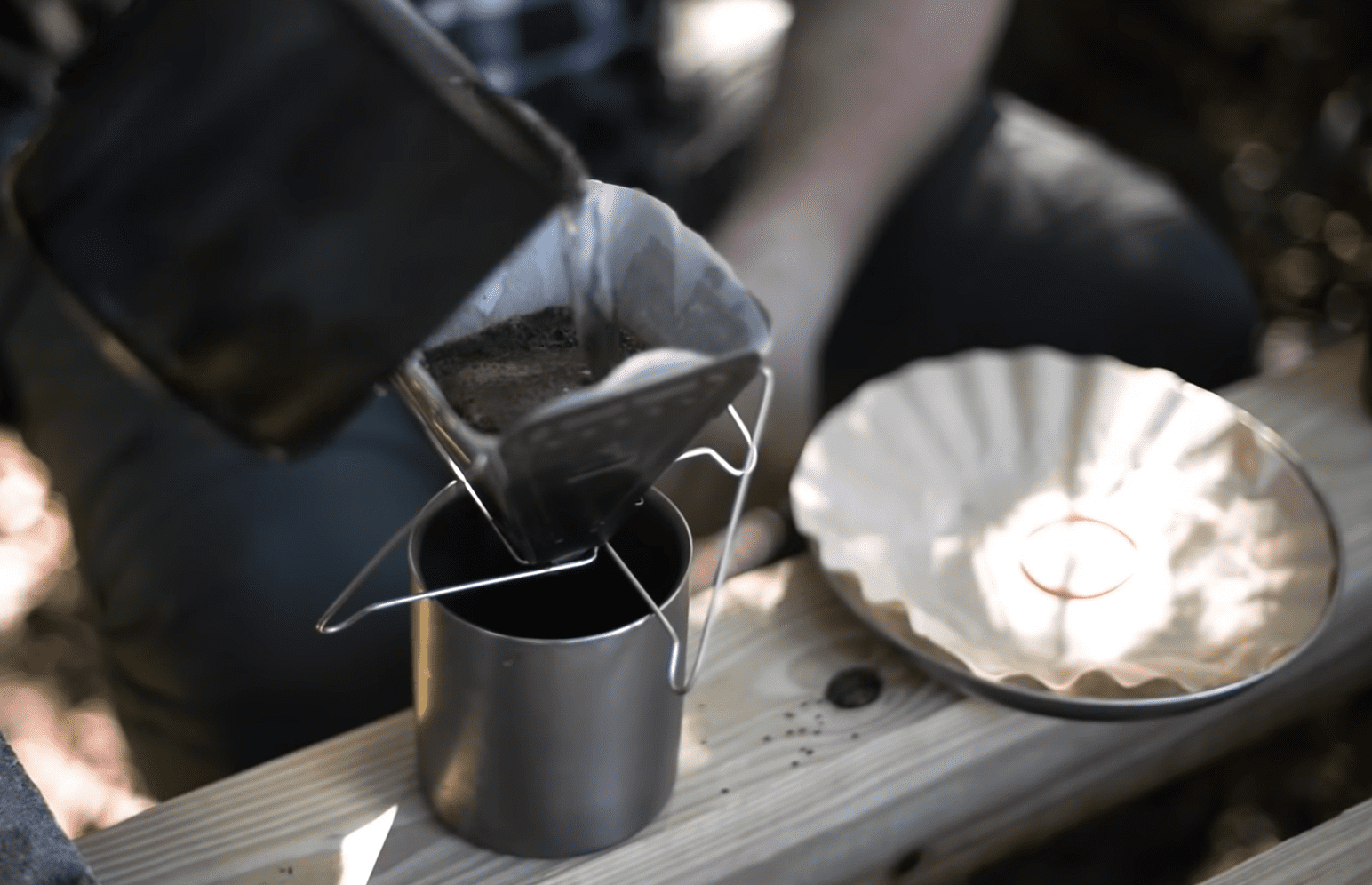 Wie beim Camping Kaffee kochen - Methoden zur Camping Kaffeezubereitung ...